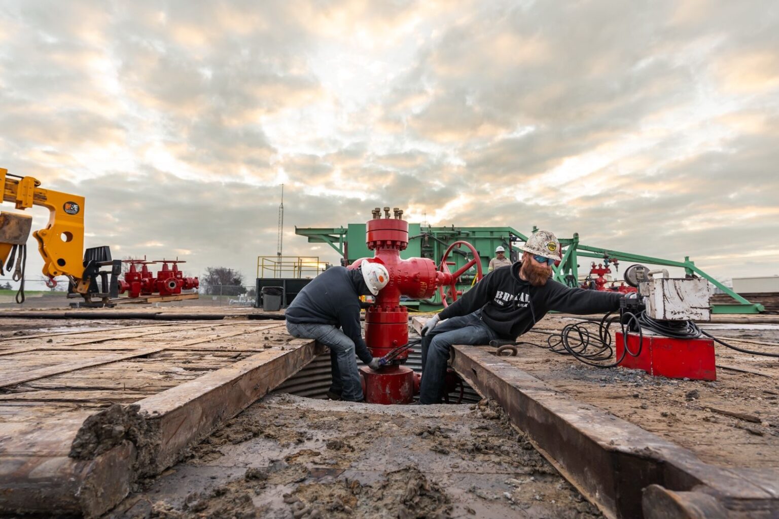 Wellhead 101: What Is a Wellhead and How Does It Work? - Stream-Flo ...